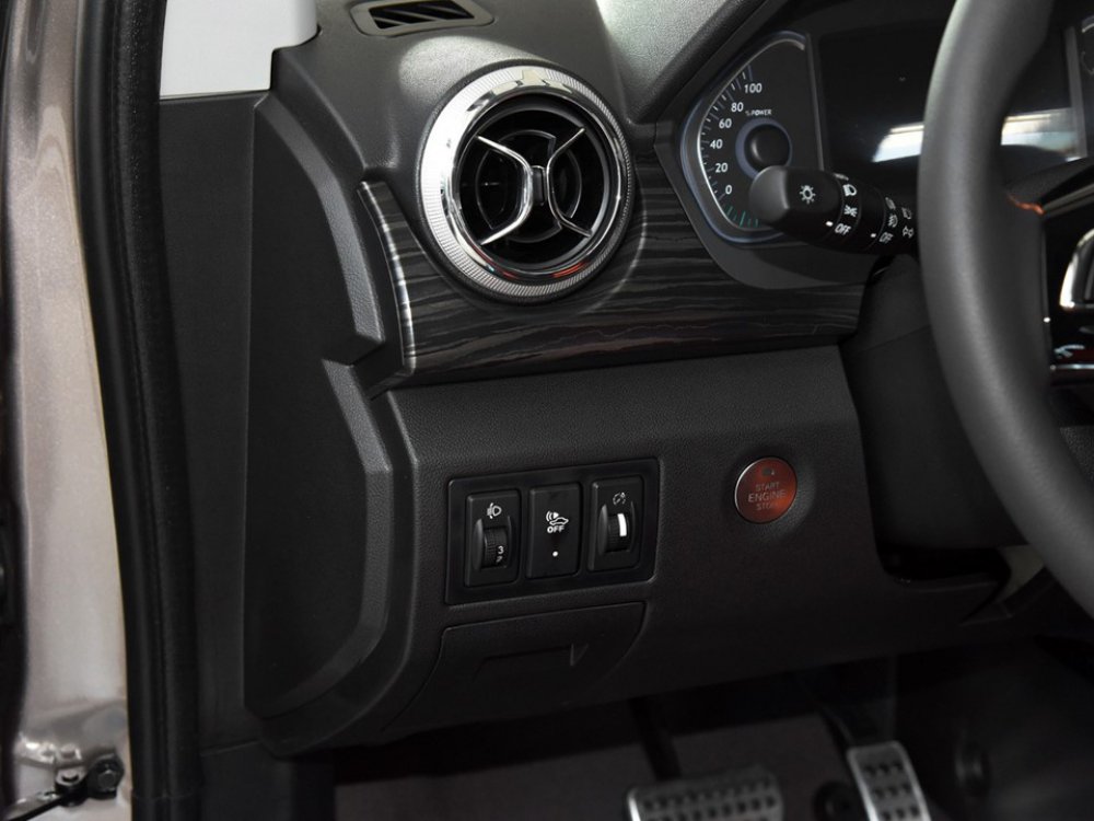 Baic EX360 New Energy 2025 - фото в новом кузове, фото салона и интерьера
