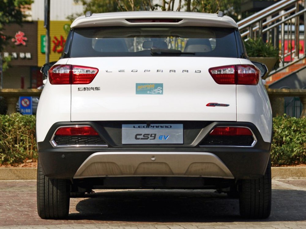 Changfeng Leopaard CS9 EV 2025 - фото в новом кузове, фото салона и интерьера