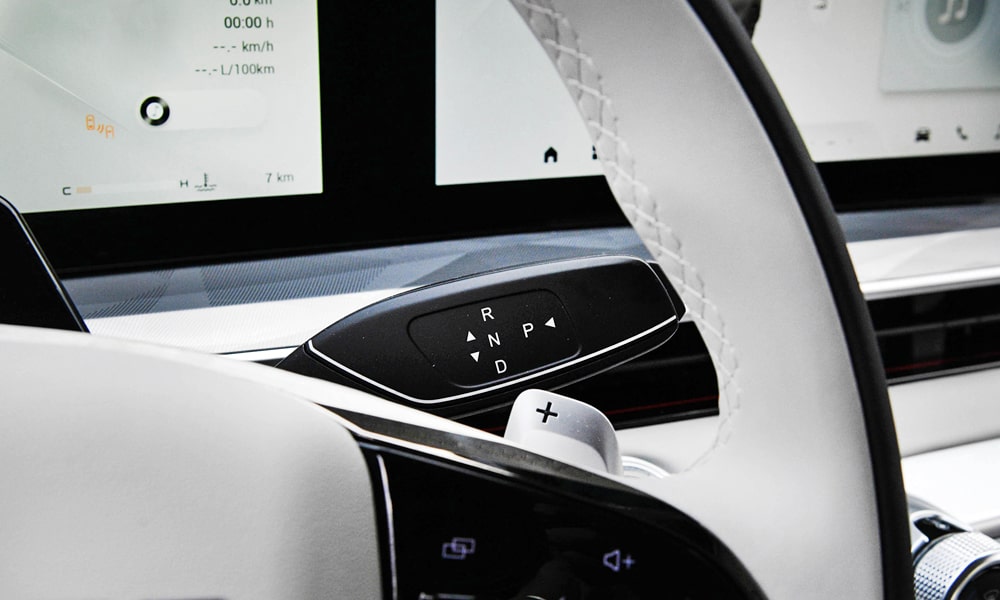 EXEED RX 2025 - фото в новом кузове, фото салона и интерьера