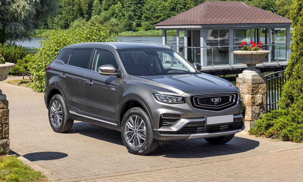 Geely Belgee X70 2025 - фото в новом кузове, фото салона и интерьера