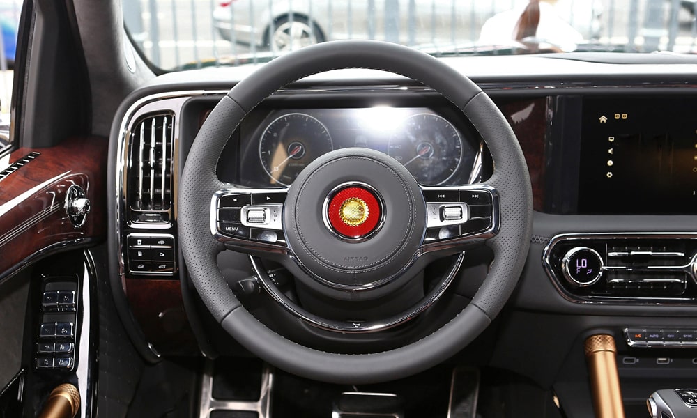 Hongqi LS7 2026 - фото в новом кузове, фото салона и интерьера