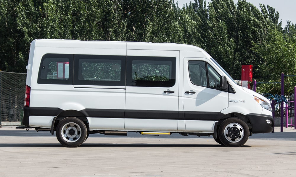 JAC Sunray 2023 - фото в новом кузове, фото салона и интерьера