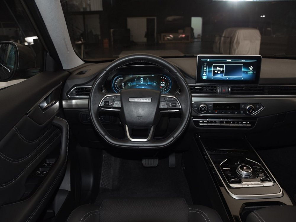 Jetour X70SEV 2025 - фото в новом кузове, фото салона и интерьера