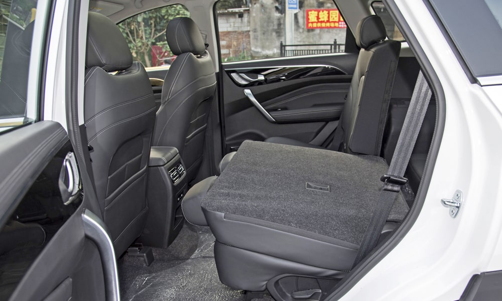 Jetour X95 2022: фото в новом кузове, фото салона и интерьера