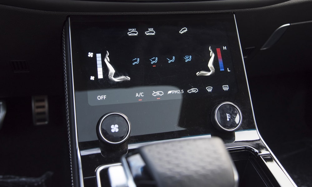 Jetour X95 2024 - фото в новом кузове, фото салона и интерьера