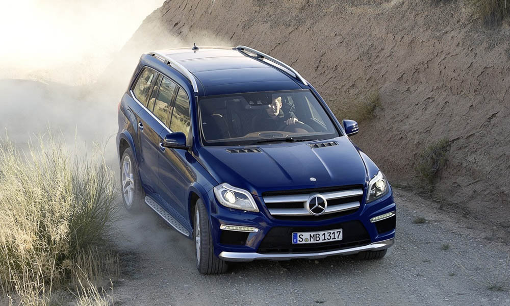 Mercedes-Benz GL 2026 - фото в новом кузове, фото салона и интерьера