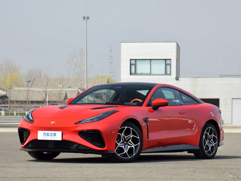 Neta GT 2024 - фото в новом кузове, фото салона и интерьера