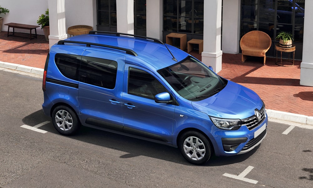 Renault Dokker 2026 - фото в новом кузове, фото салона и интерьера