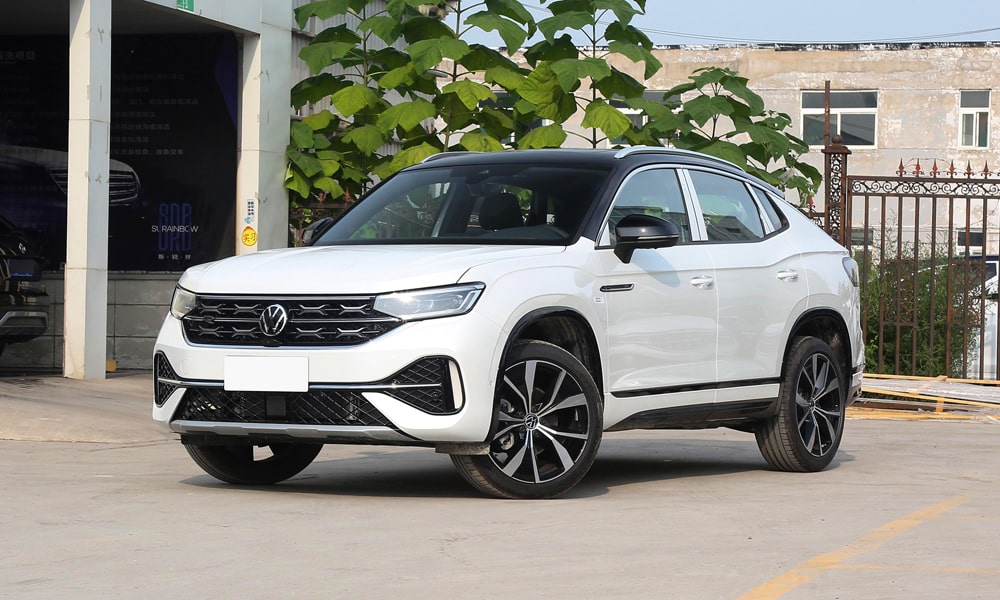 Volkswagen Tayron X 2026 - фото в новом кузове, фото салона и интерьера