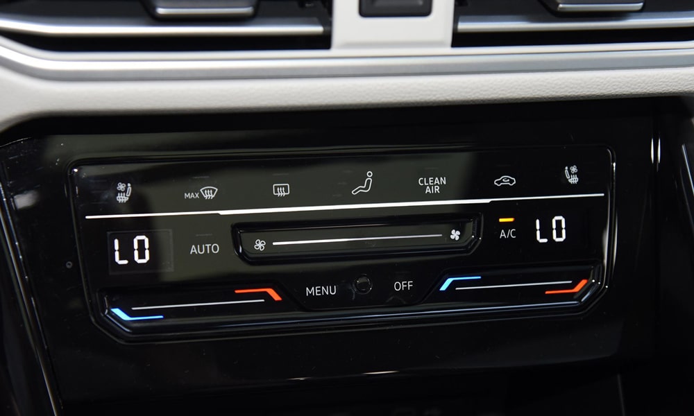 Volkswagen Tayron X 2026 - фото в новом кузове, фото салона и интерьера