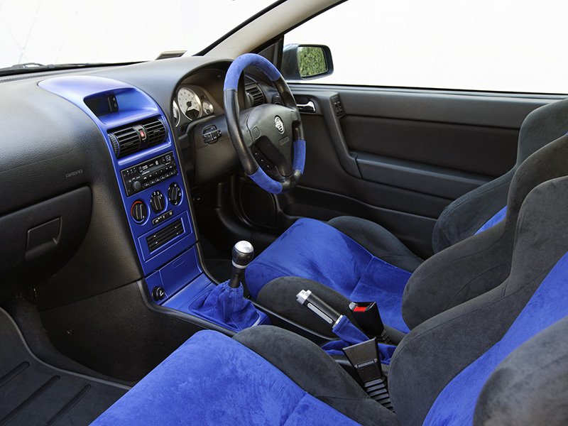Vauxhall Astra Coupe 888 Turbo 2002: характеристики, цена, фото