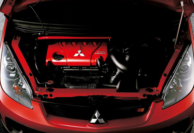 Mitsubishi Colt Ralliart Version-R 2008: характеристики, цена, фото