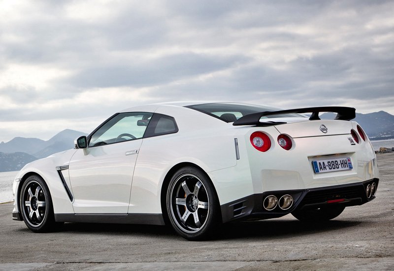 Nissan GT-R Egoist 2011: характеристики, цена, фото