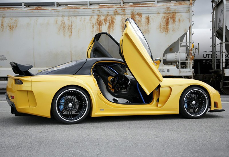 Mazda RX-7 VeilSide Fortune 2005: характеристики, цена, фото