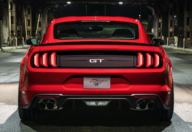Ford Mustang GT Performance Pack Level 2 2018: характеристики, цена, фото