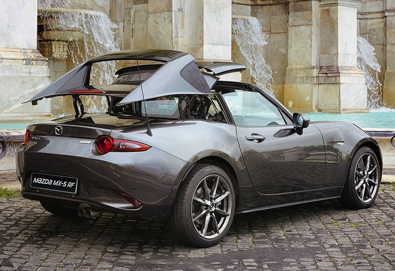 Mazda MX-5 RF Miata Hardtop Convertible 2017: характеристики, цена, фото