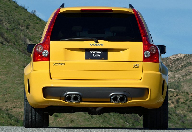 Volvo XC90 Supercharged V8 2005: характеристики, цена, фото